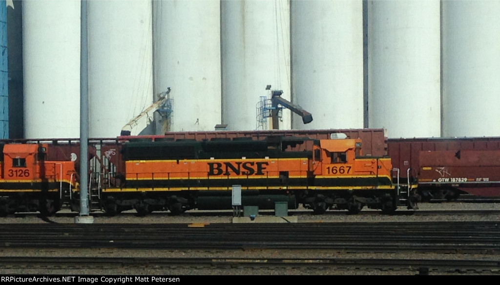 BNSF 1667